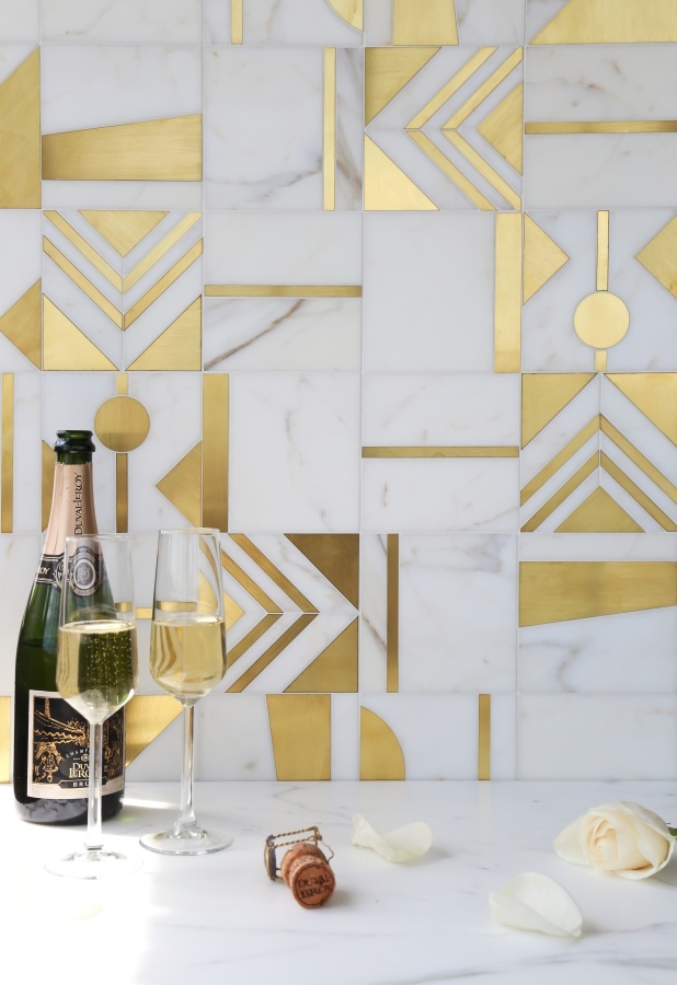 10 Bold Bar Backsplashes We Love